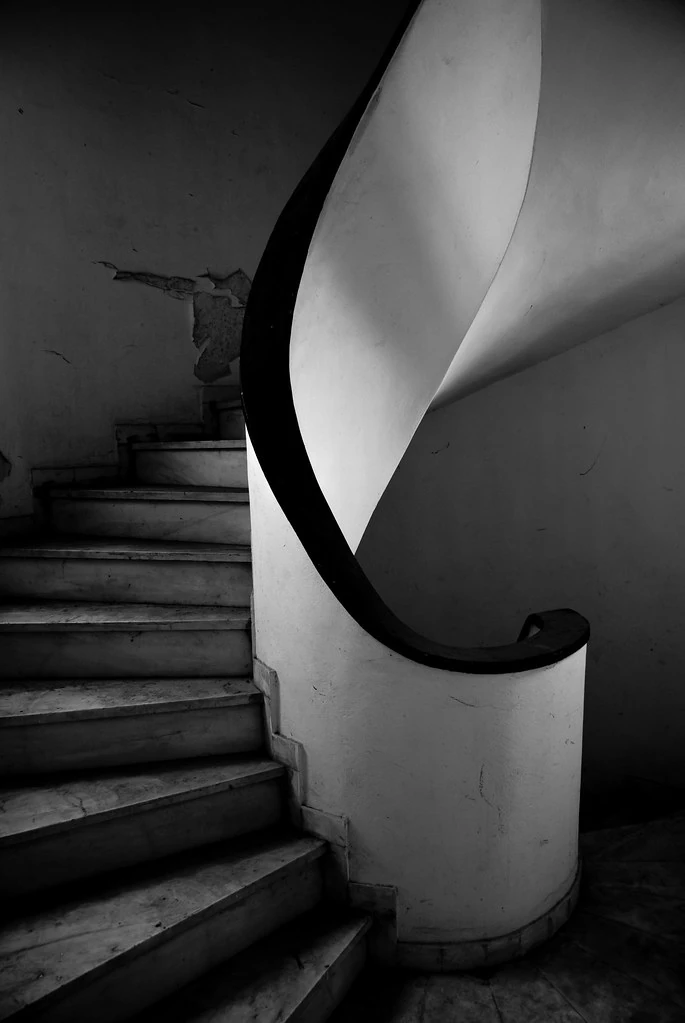 Level 922: "The Lie of the True End to an Escherian Staircase ...