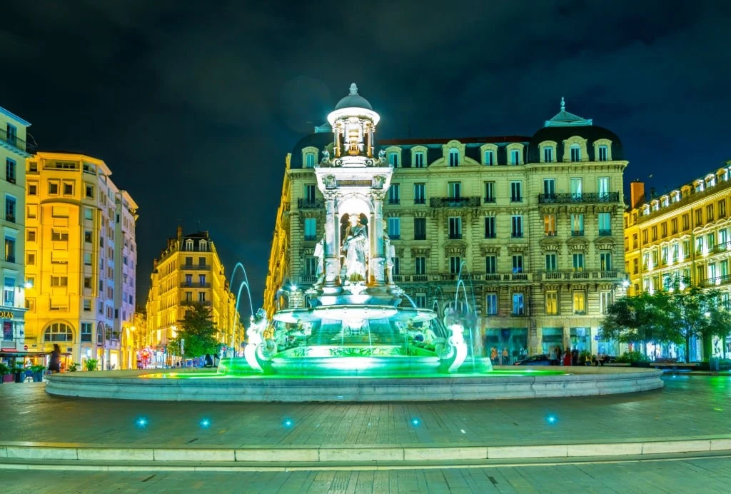 Level 960 - "Fountain City" | Backrooms Freewriting Wiki | Fandom