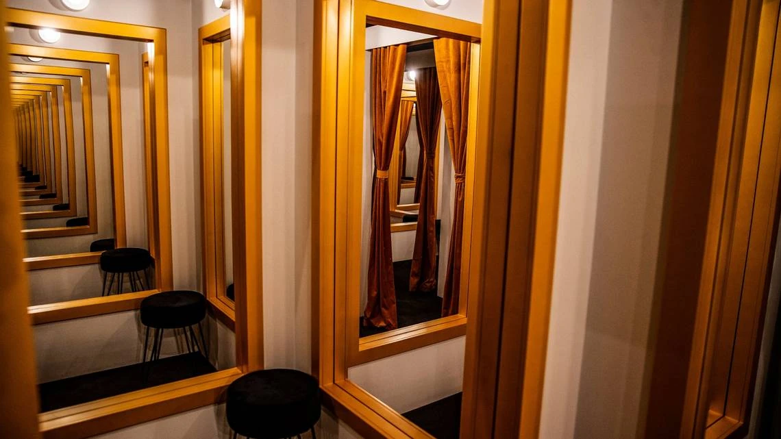 Level 12: "The mirror Palace" | Backrooms Freewriting Wiki | Fandom