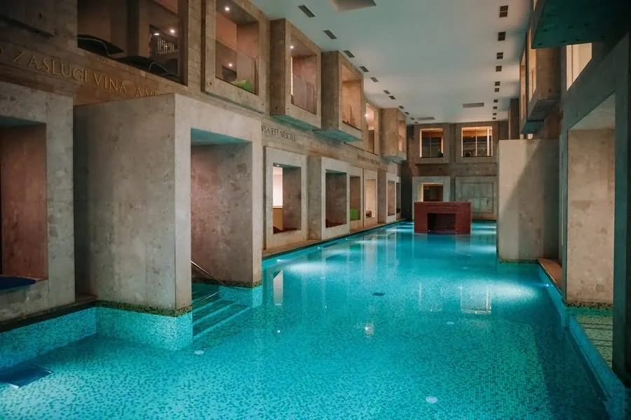 Level 138: "Forgotten Reflections" | Backrooms Freewriting Wiki | Fandom