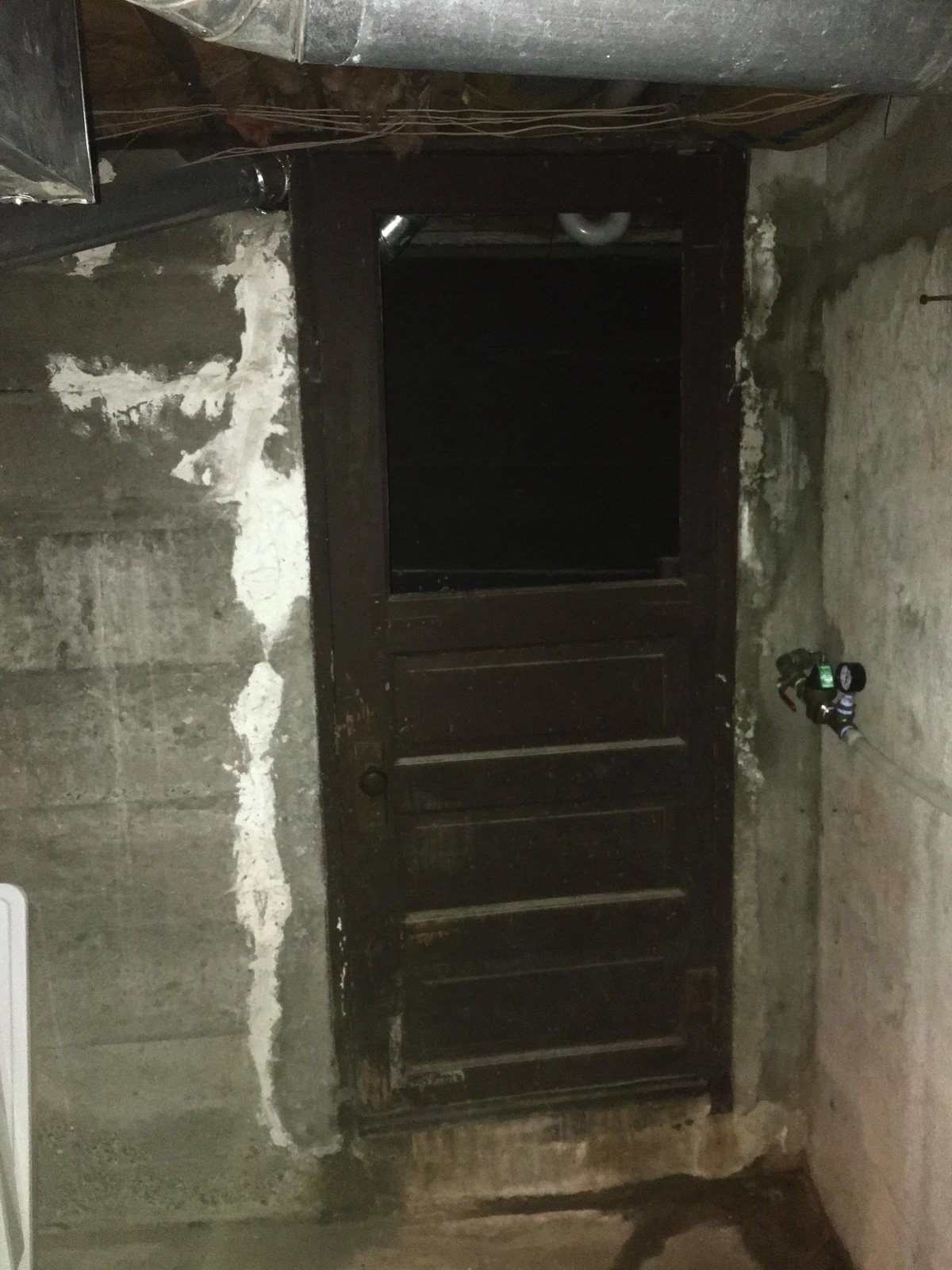 Level 299: "Gepedophobia" | Backrooms Wiki | Fandom