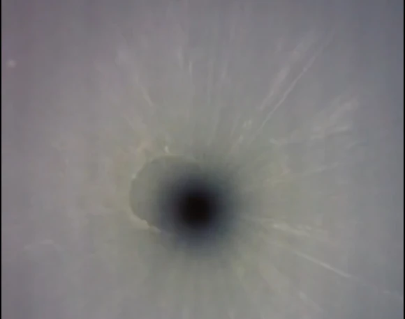 Level 44: „Unter dem Eis“ | Backrooms Wiki | Fandom