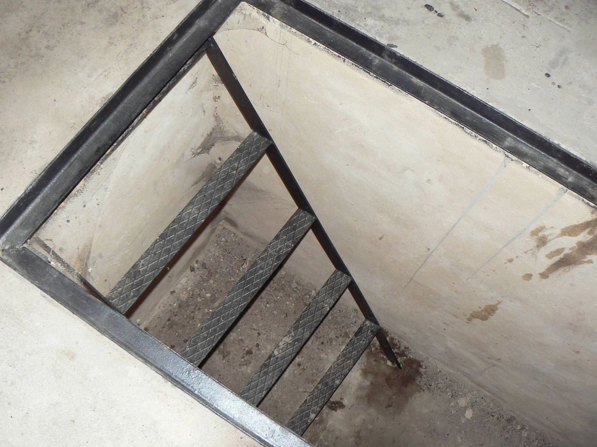 Level 1.01: "The Basement of Level 1" | Backrooms Wiki | Fandom