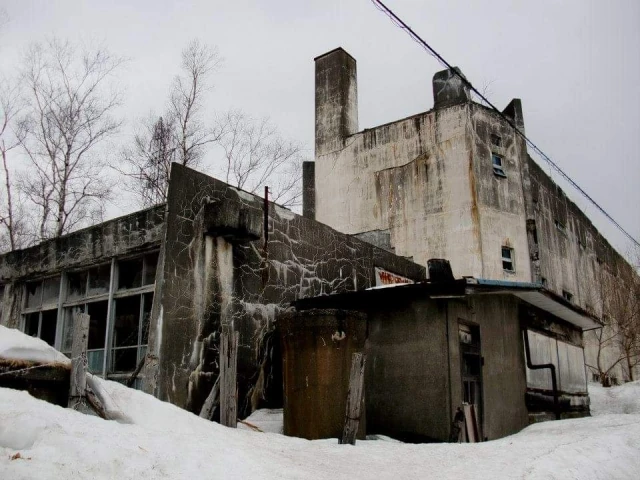 Level Snow Globe Δ η: "smoke air plant 煙霧工場" | Backrooms Wiki | Fandom