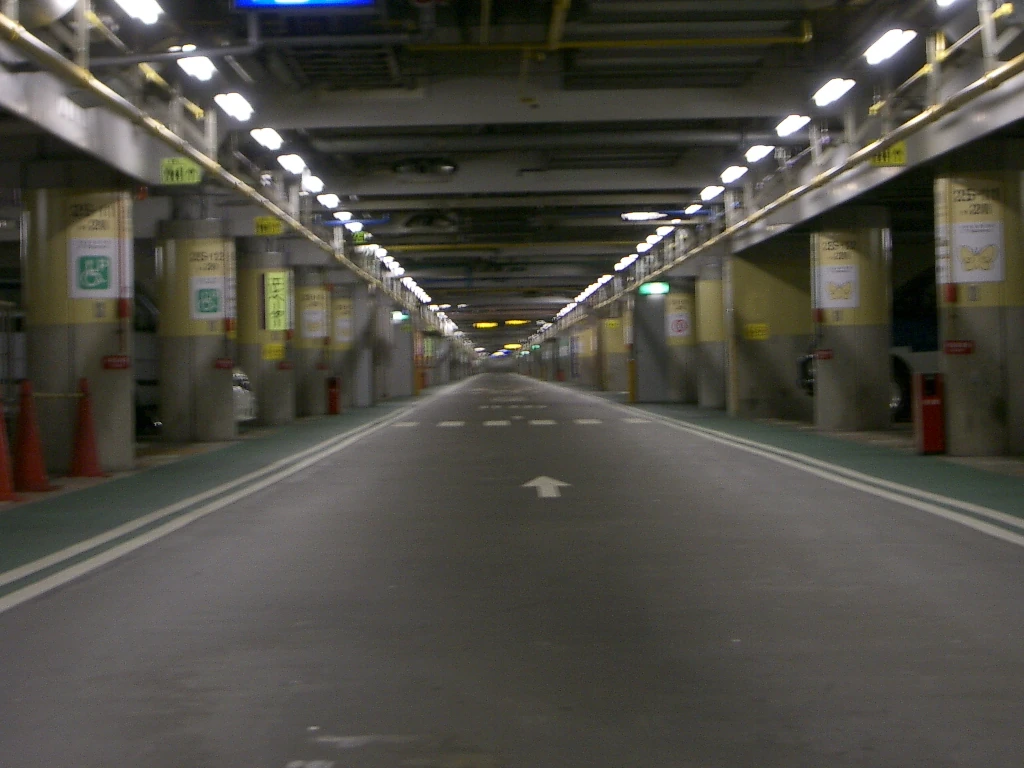 Level 28 η: "駐車場" | Backrooms Wiki | Fandom