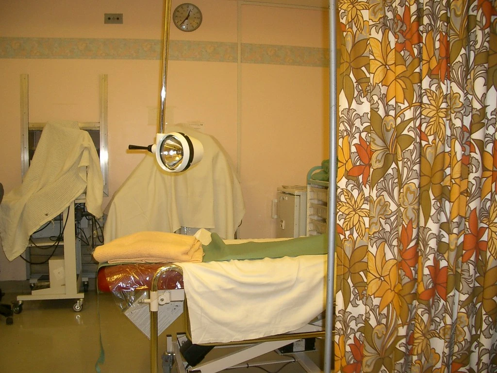 Level 23: "Hospital Room" (病室) | Backrooms Wiki | Fandom