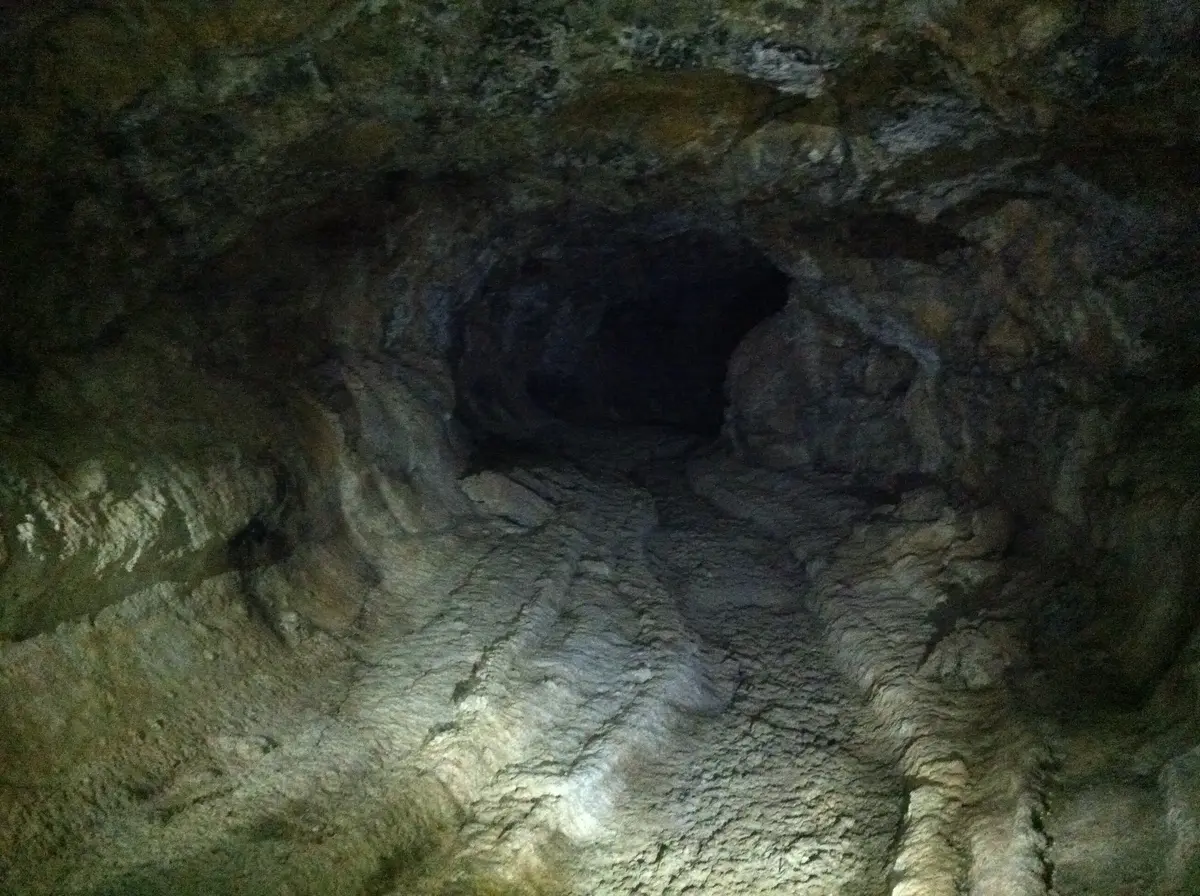 Nível 8: "Sistema de Cavernas" | Wiki Backrooms | Fandom