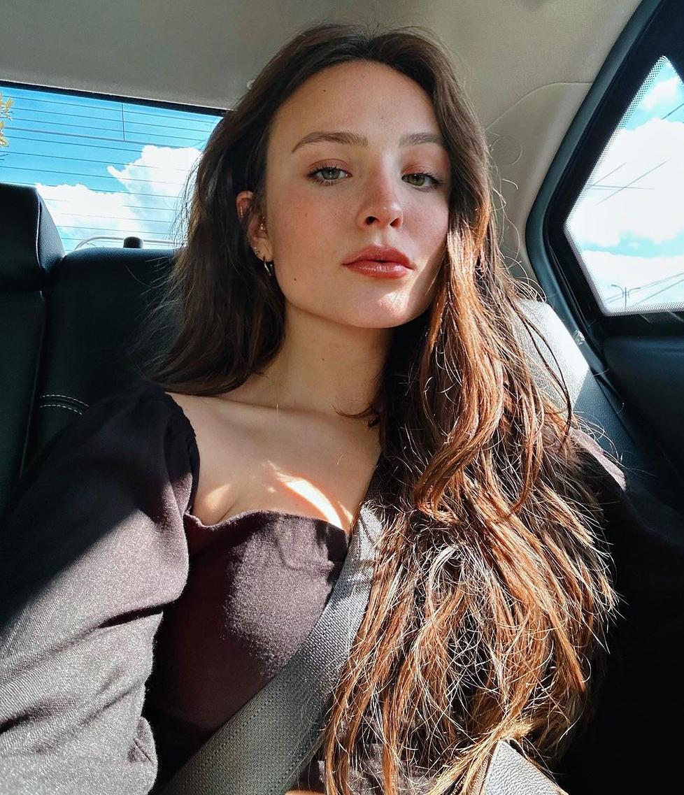 Larissa Manoela | Back to 15 Wiki | Fandom