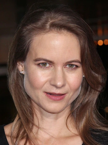 Laura Solon | Back to Life Wiki | Fandom