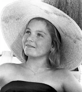 Amanda Whurlizer | The Bad News Bears Wiki | Fandom