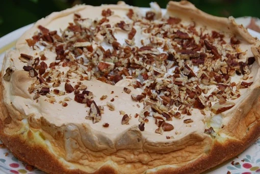 Merengue Layered Cake | Dessert Wiki | Fandom