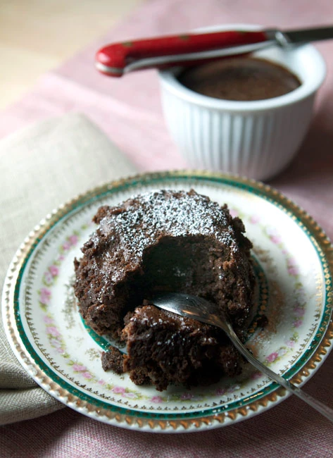 Chocolate Ancho Chile Steamed Pudding Cake | Dessert Wiki | Fandom