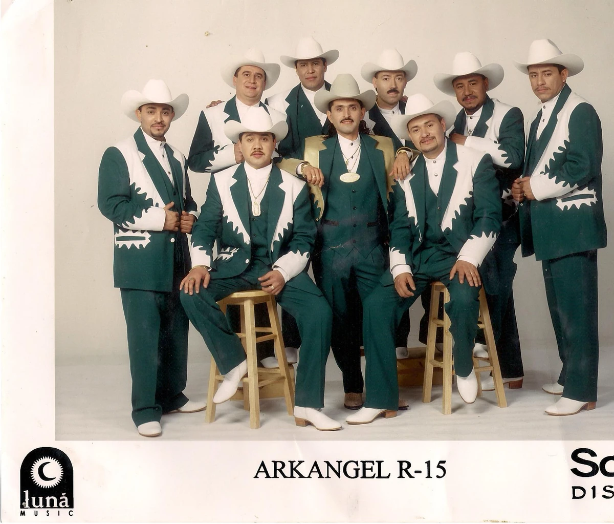 Banda Arkángel R-15 | Wikibanda | Fandom