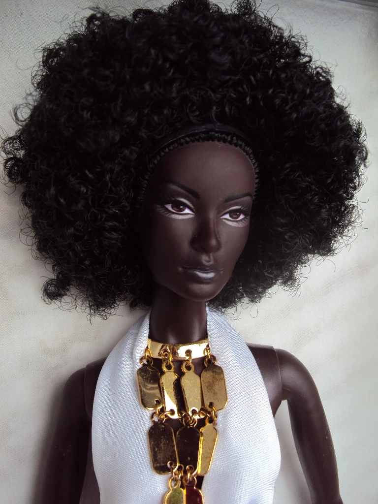 Nichelle - Model of the Moment (Face Sculpt ©2004) | Barbie Wiki | Fandom