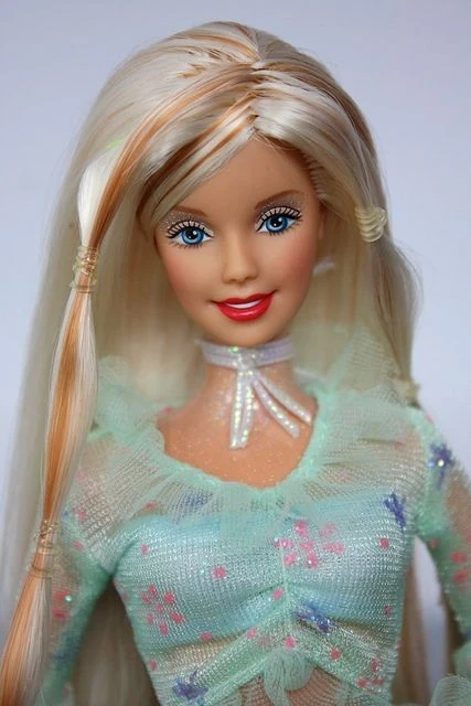 CEO / Generation Girl (Face Sculpt ©1998) | Barbie Wiki | Fandom