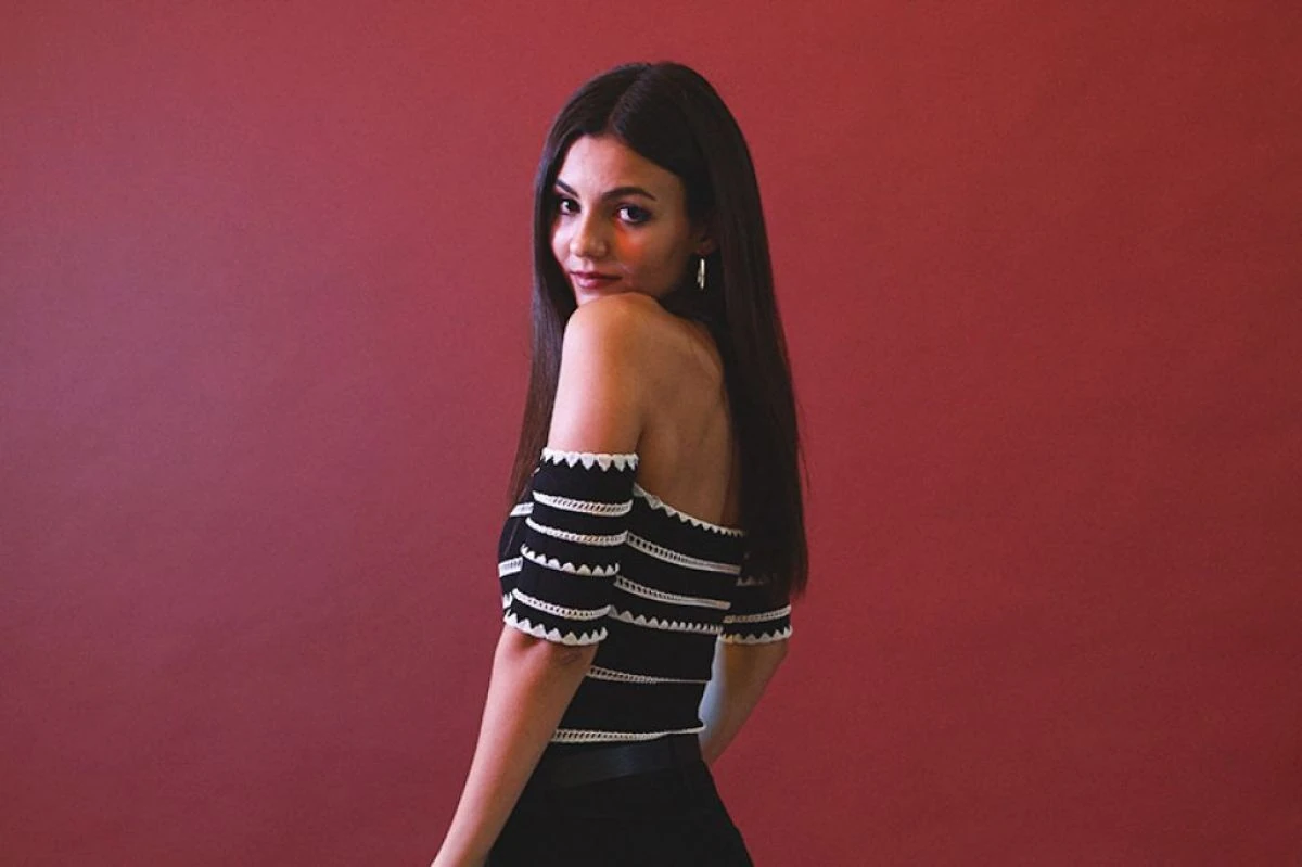 Effy Tomlinson | Barely Functional 1D Wiki | Fandom