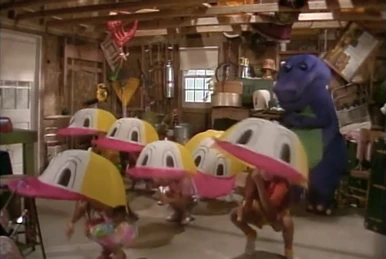 Barney Cavalca Chuck E Cheese