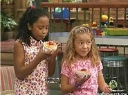 Laura | Barney Wiki | Fandom