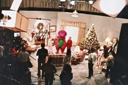 Barney And The Backyard Gang Waiting For Santa