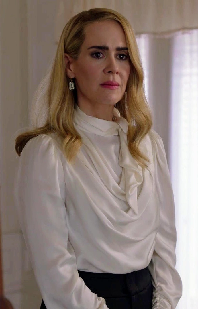 Veronica Cale | Batman: Anarky Wiki | Fandom