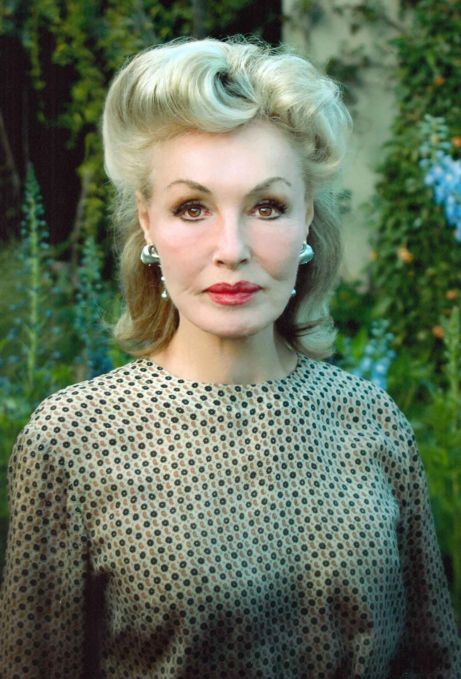 Julie Knight Actress 60 Photos - Moonagedaydream.film