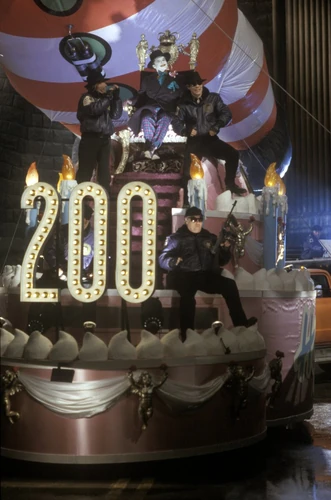 200th Anniversary Parade | Batman Wiki | Fandom