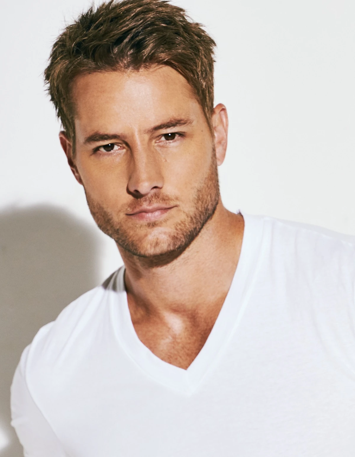 Justin Hartley | Batman Wiki | Fandom