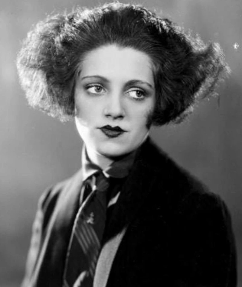 Hermione Baddeley Batman Wiki Fandom