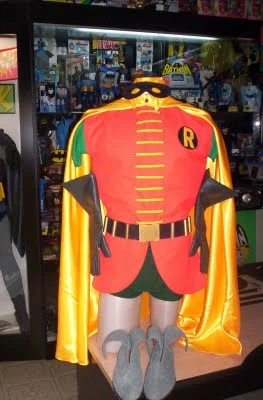 Trajes Robin | Batpedia | Fandom