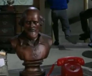 Shakespeare Bust | Batman Wiki | Fandom