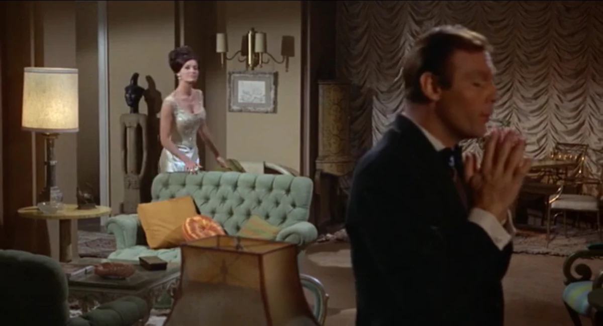 Miss Kitka's Apartment | Batman Wiki | Fandom