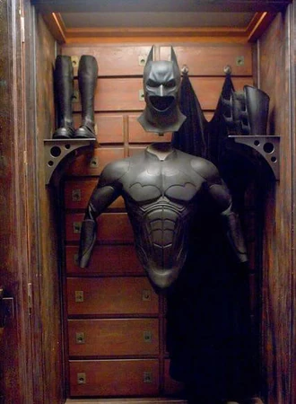 Christopher Nolan Batman Dresser