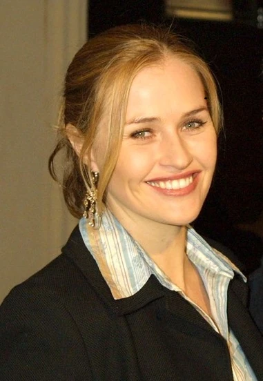 Shannon Kenny | Batman Wiki | Fandom