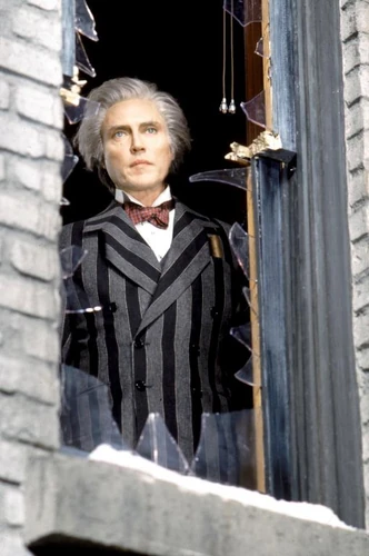 Max Shreck (Earth-97) | Batman Anthology Wiki | Fandom