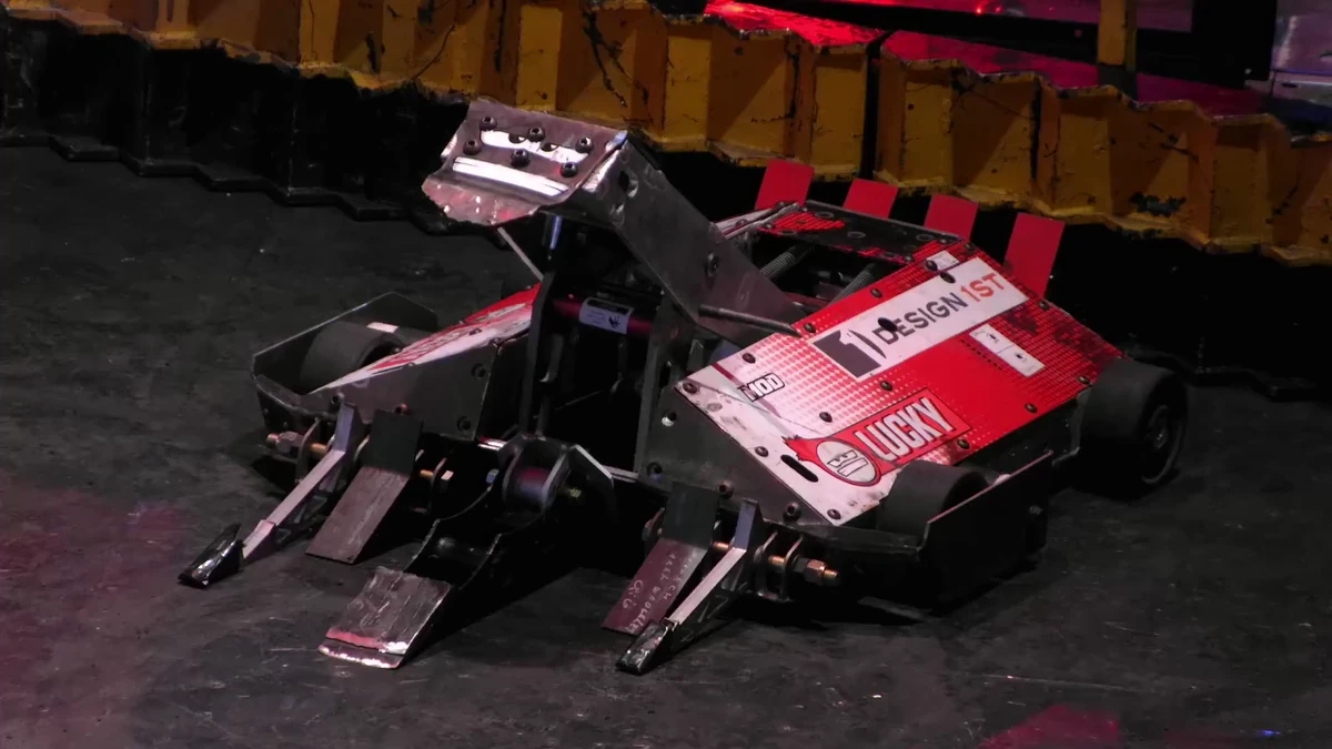 Lucky | BattleBots Wiki | Fandom