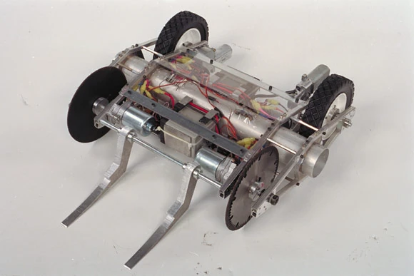 Disposable Hero | BattleBots Wiki | Fandom