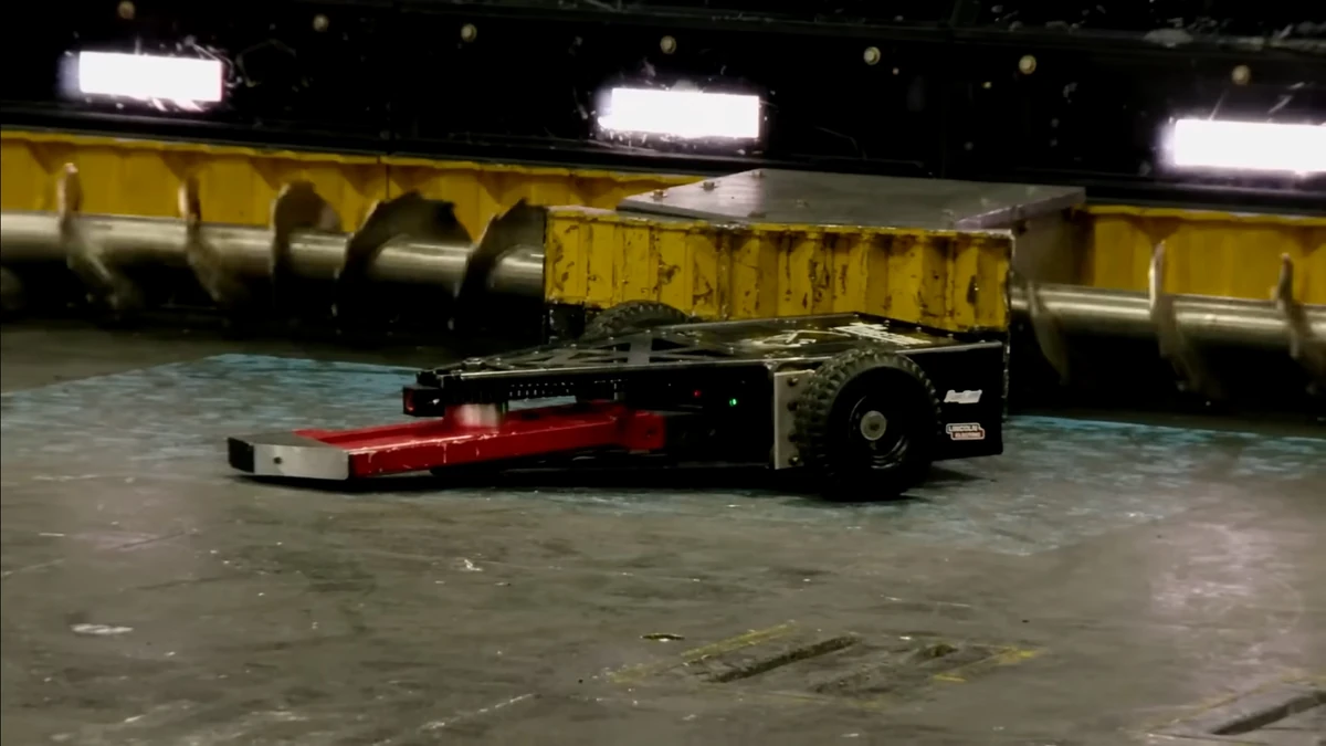 Category:Robots armed with Spinning Bars | BattleBots Wiki | Fandom
