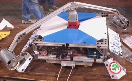 Dennis the Non-Venomous Water Snake | BattleBots Wiki | Fandom