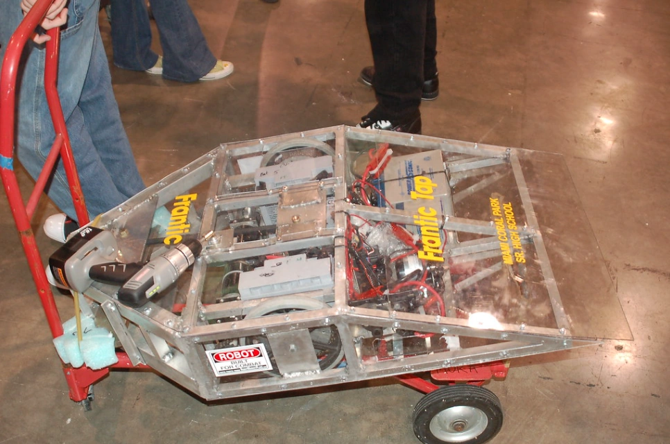 Frantic Tap | BattleBots Wiki | Fandom