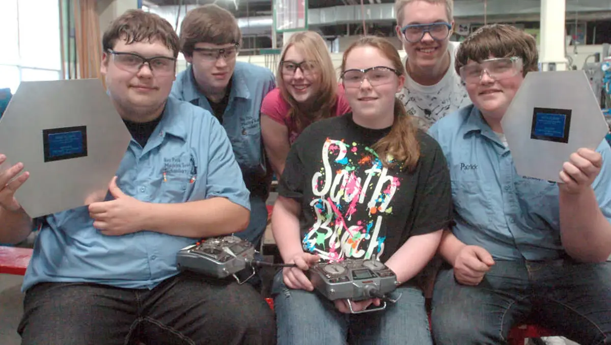 Bay Path Regional Vocational Technical High School | BattleBots Wiki ...