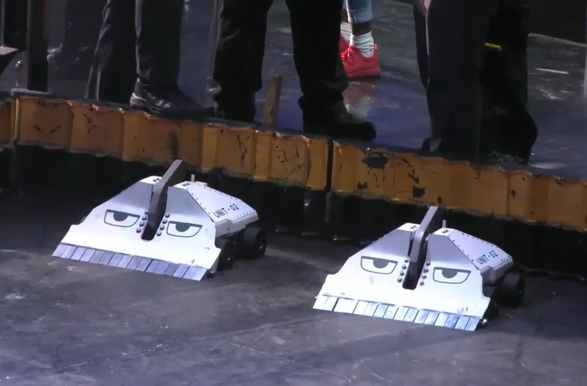 The Twins | BattleBots Wiki | Fandom