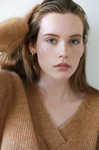 Ella Barrett | Baz Luhrmann Wiki | Fandom