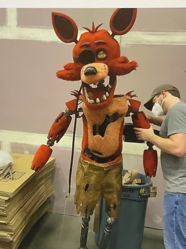 Foxy the pirate fox in behind the scenes | Fandom