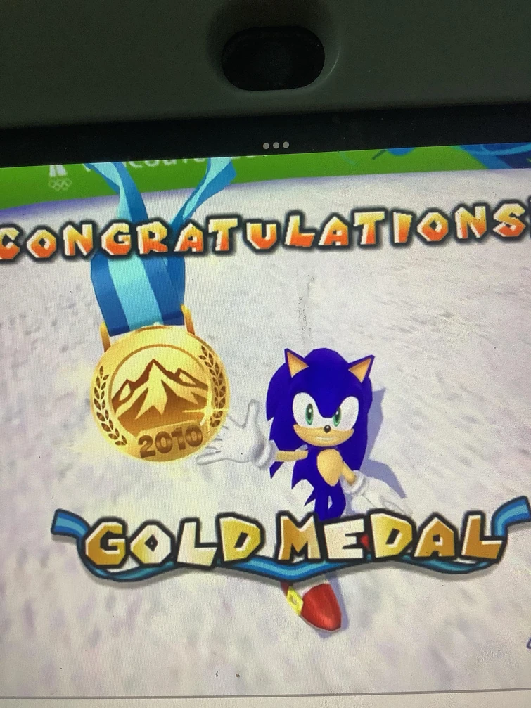 Sonic with a gold medal | Fandom