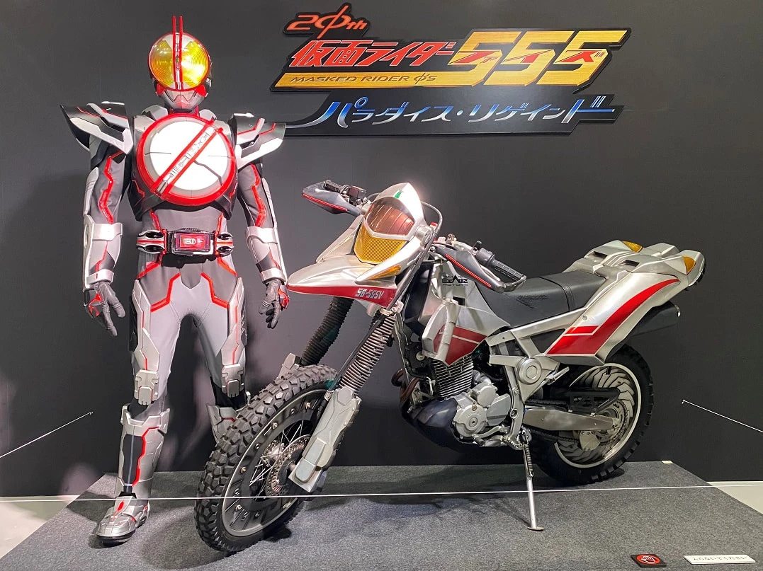 Faiz new suit from 20th anniversary film on display at Kamen Rider ...