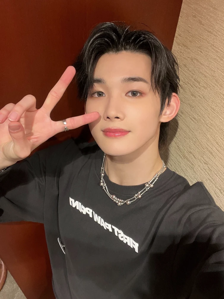 Day 926 of posting a pic of the members of &Team because they debuted!!