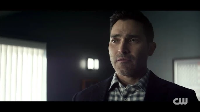Clark Reveals He's Superman to Sam - Superman & Lois 4x03 Sneak Peek ...