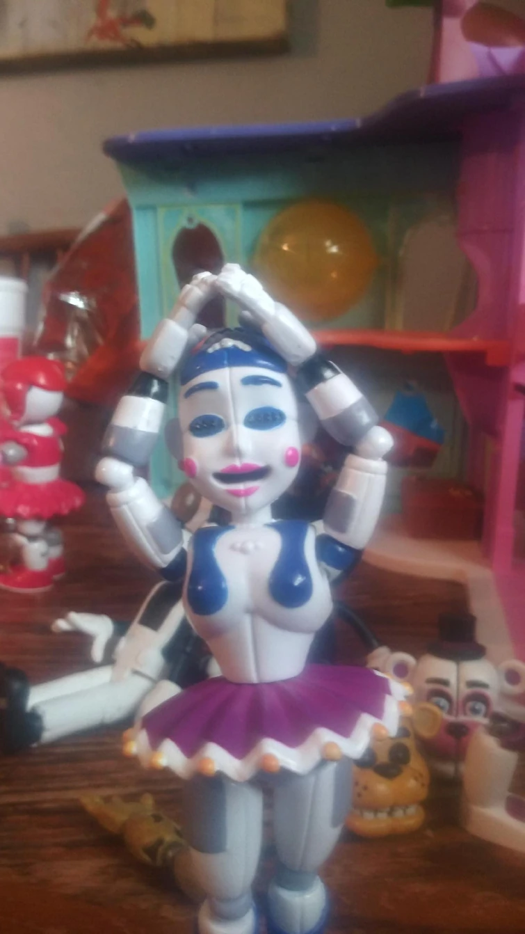 Is ballora blind or her eyes just broken | Fandom