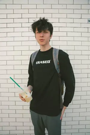 Powfu | Beabadoobee Wiki | Fandom