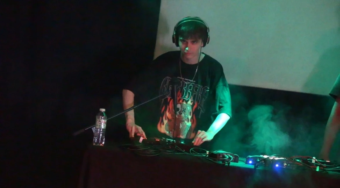 RedFrost | Beatbox Wiki | Fandom